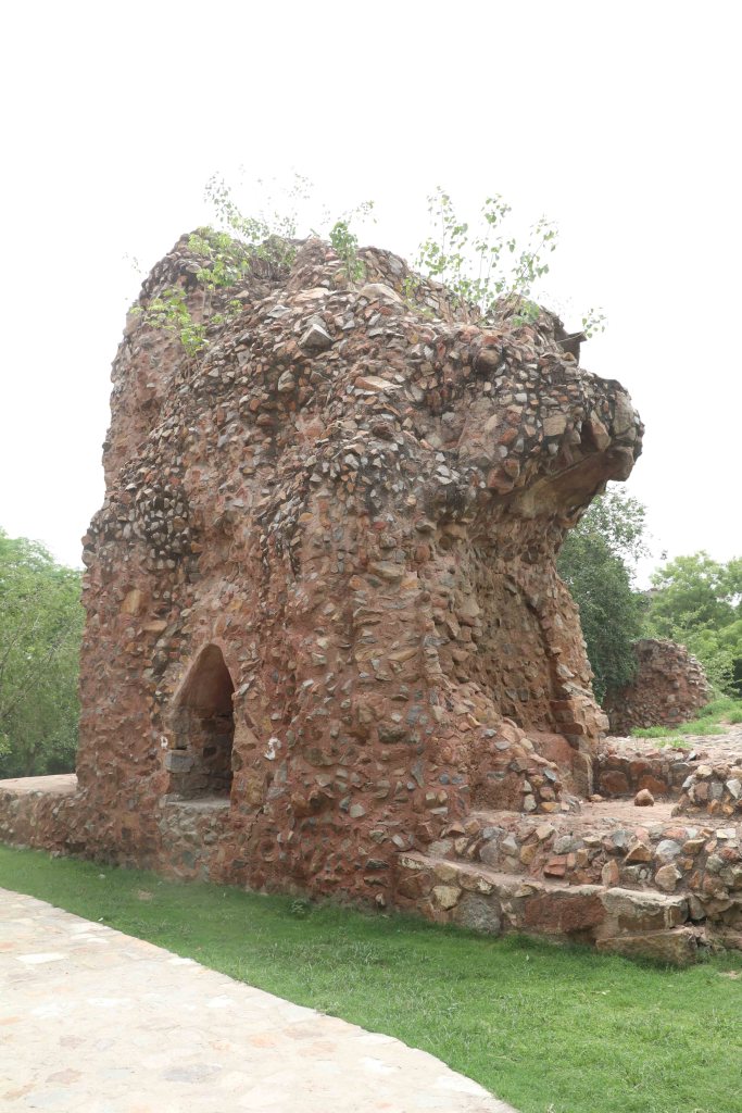 Exploring Alauddin Khilji’s Siri Fort | Chinmaye